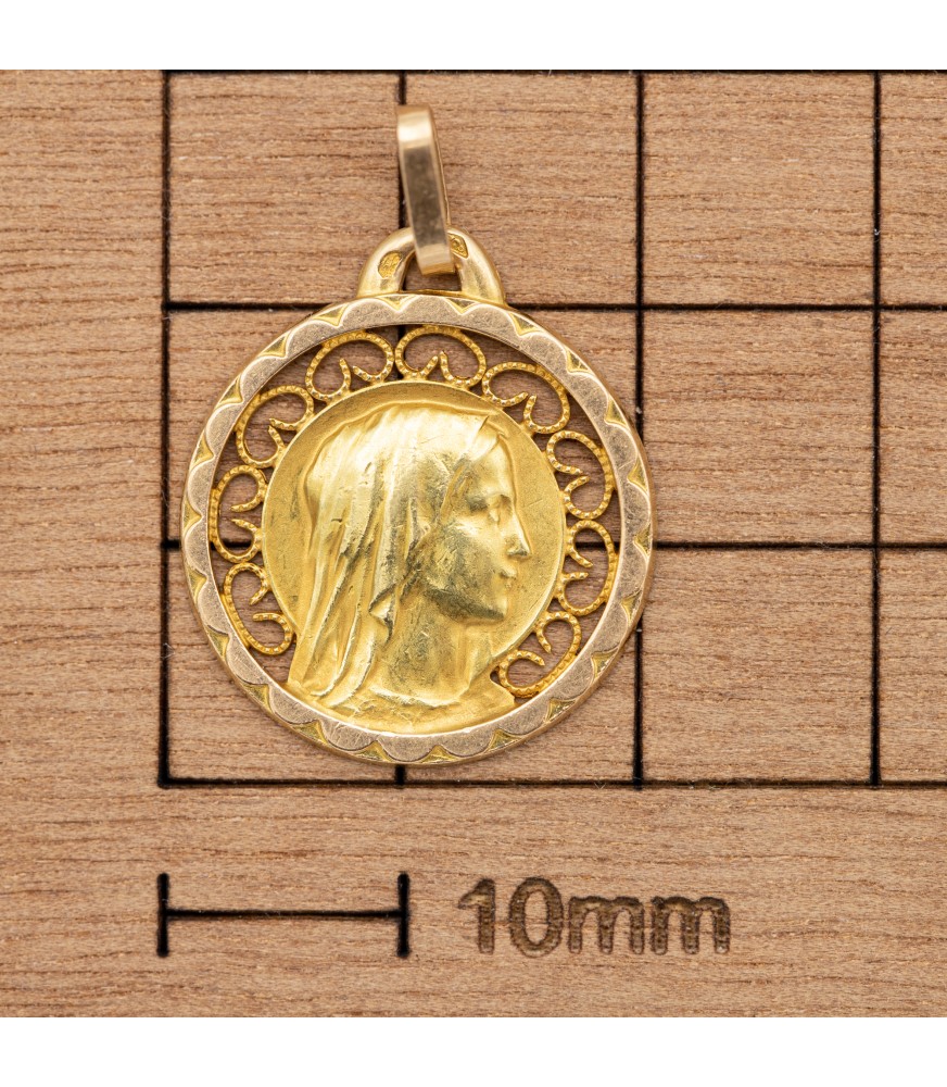 Maria - Vintage solid gold Virgin Mary pendant - French religious